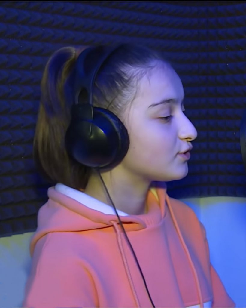 Agunda Tsirikhova: biography of the singer, nationality, photo