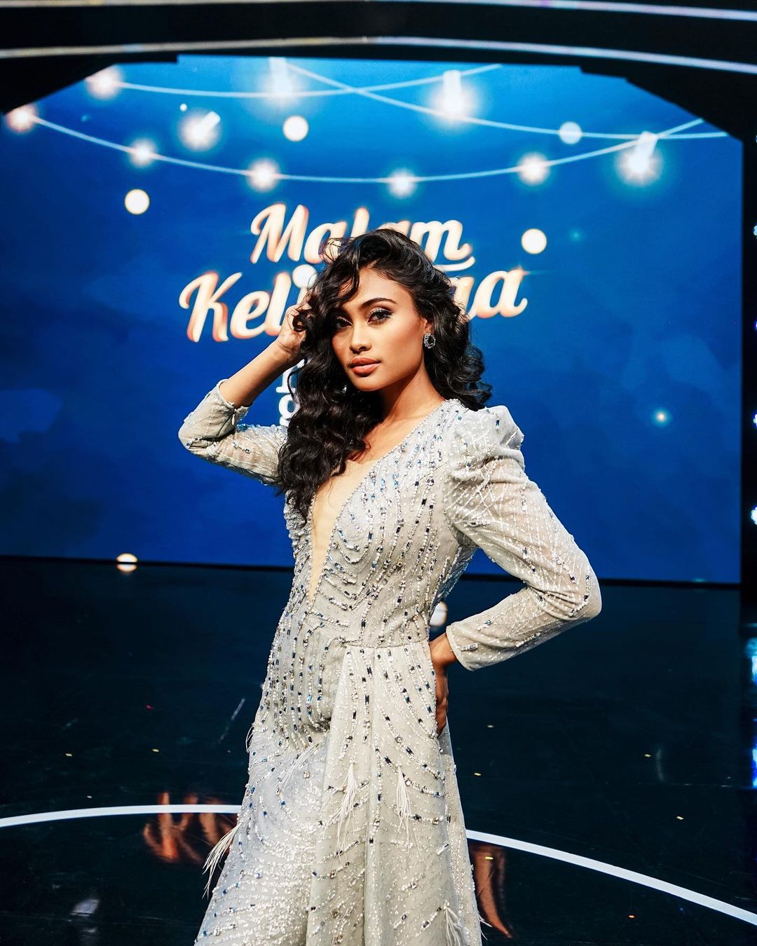 Novia Bachmid: biography of Indonesian singer, family, boyfriend, net ...