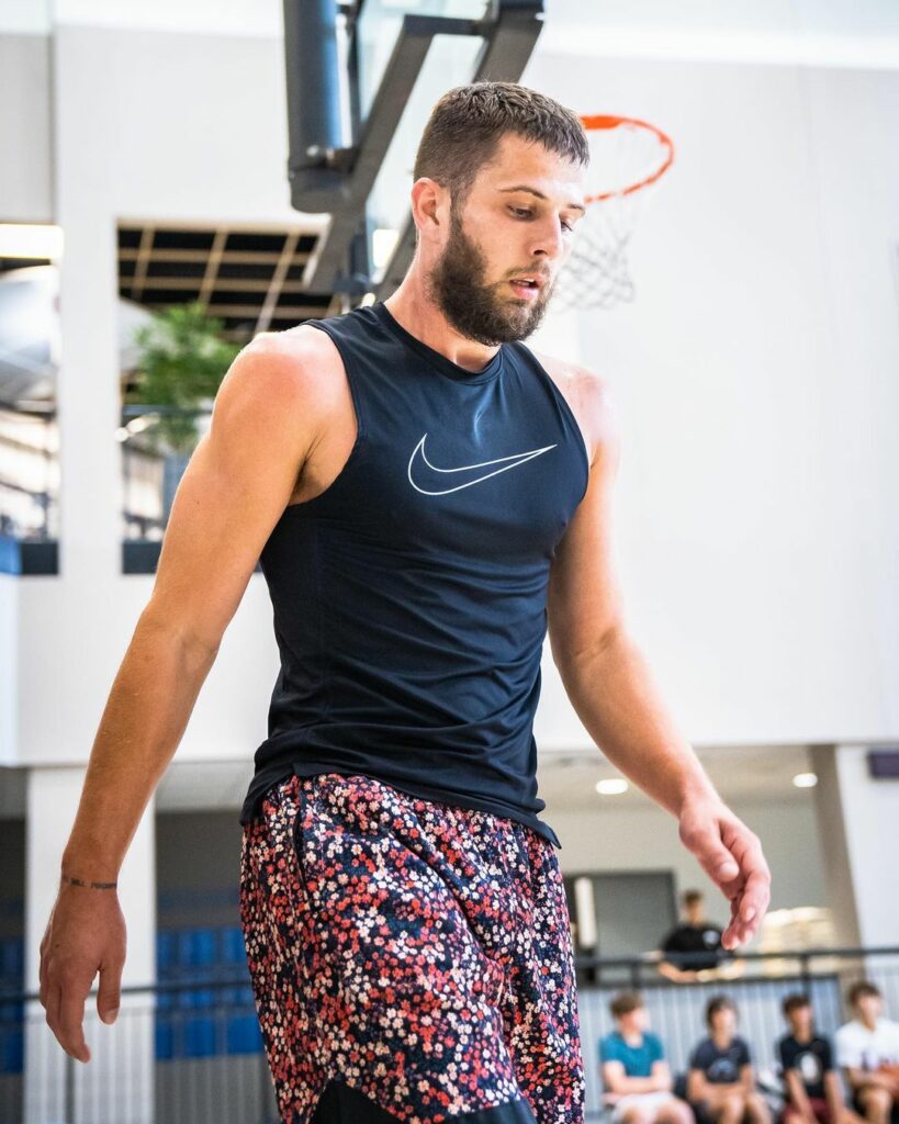 Nick Briz: Biography, Wiki, Workout, Miami, Girlfriend, Net Worth